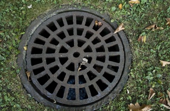 How to Deal with a Blocked Sewer Drain | Home Building and Construction ...