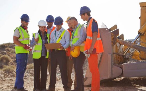 How To Keep a Home Construction Crew Safe | Home Building and ...